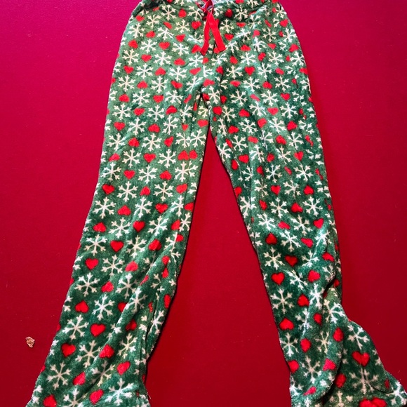 Bottoms | Festive Green Snowflake Kids Pajama Pants | Poshmark